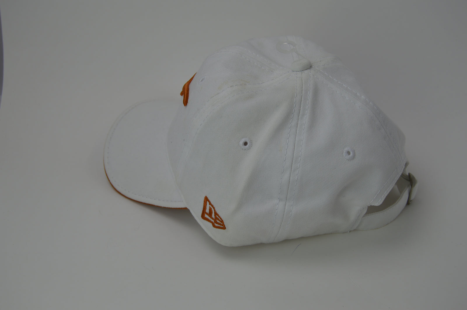 Texas Longhorns New Era Adjustable Golf Hat - White – Peanuts and Golf